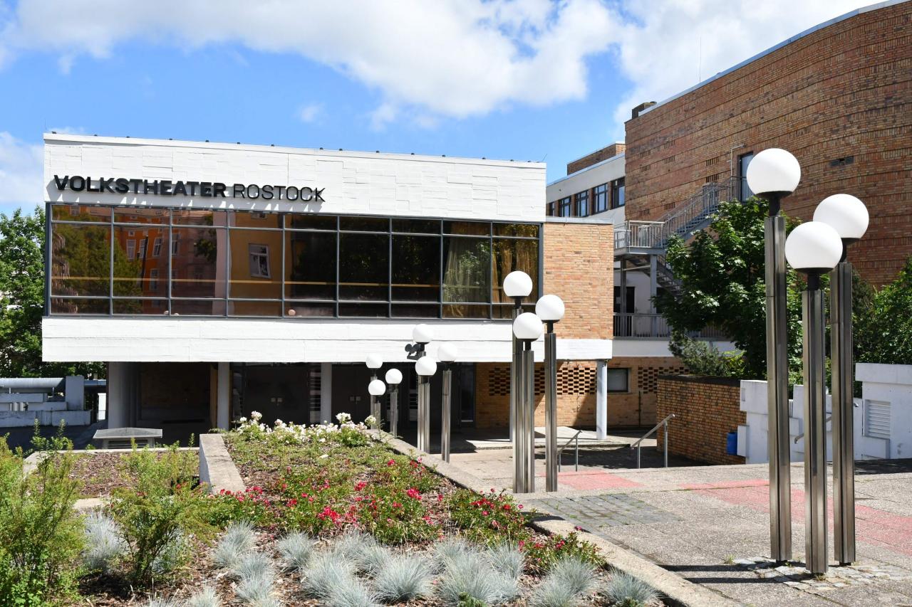 Volkstheater Rostock - Mecklenburger Parkland
